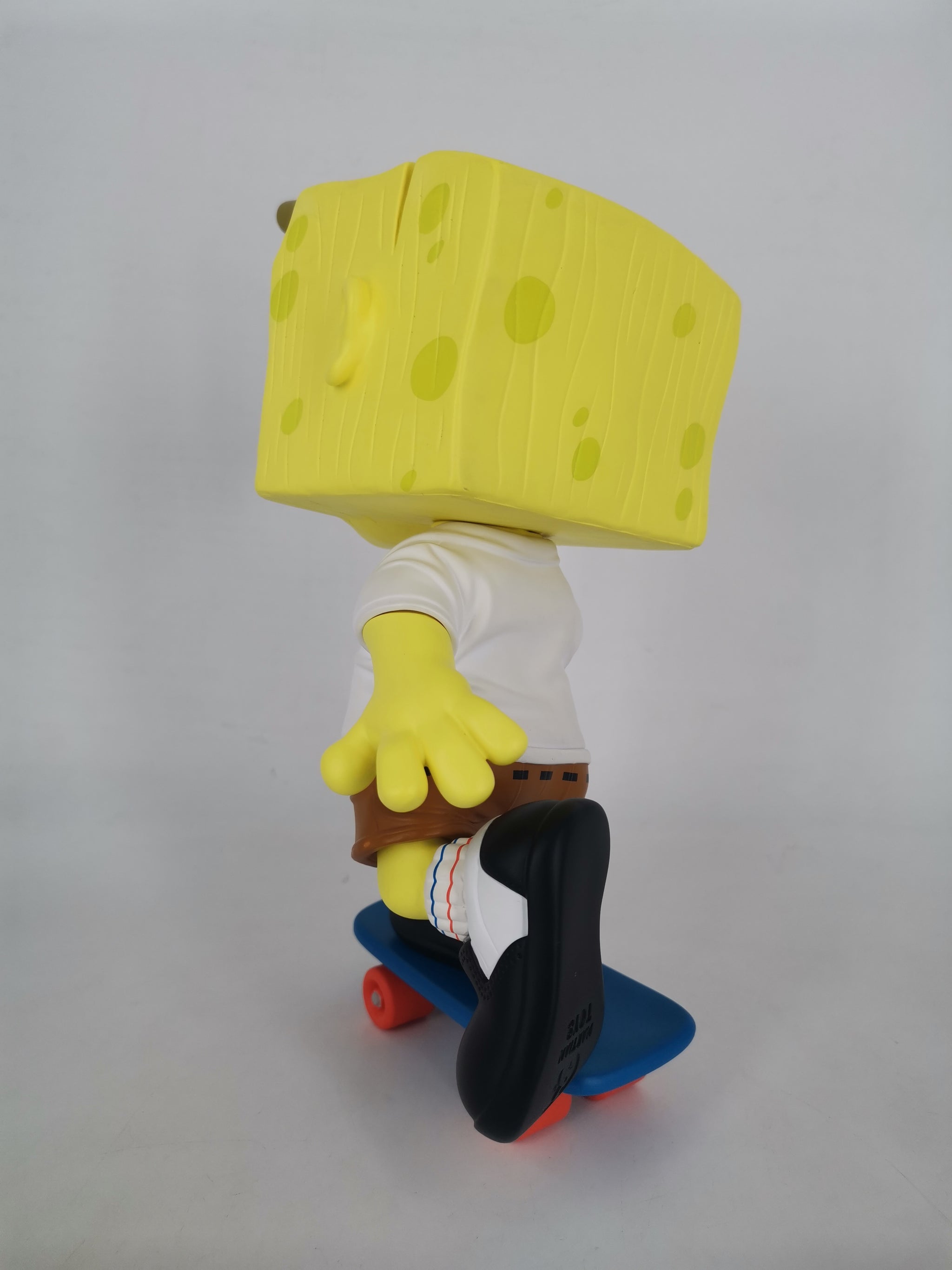 "Sponge Bob Block Head" Vinyl Figure – Bob Dob